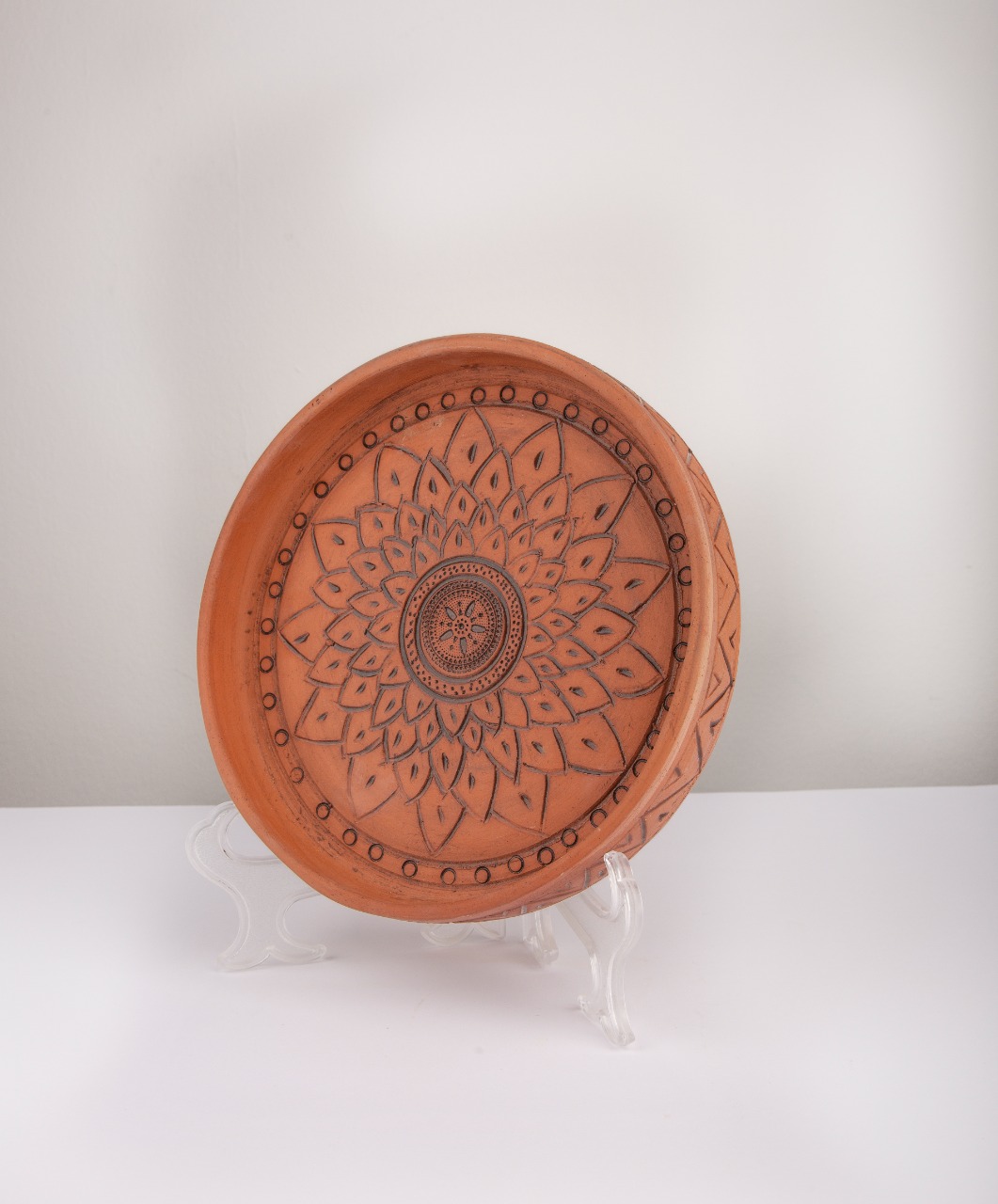 PLATE ENGRAVE – Oman Handicrafts Center